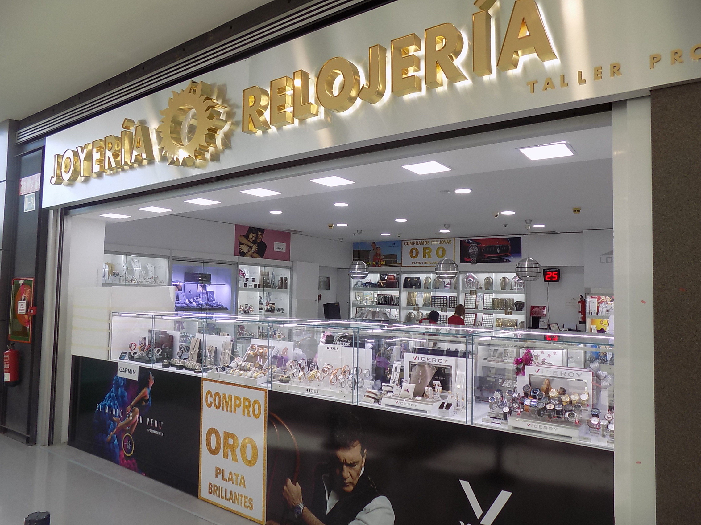 Joyería Elio’s renueva la imagen de su tienda
